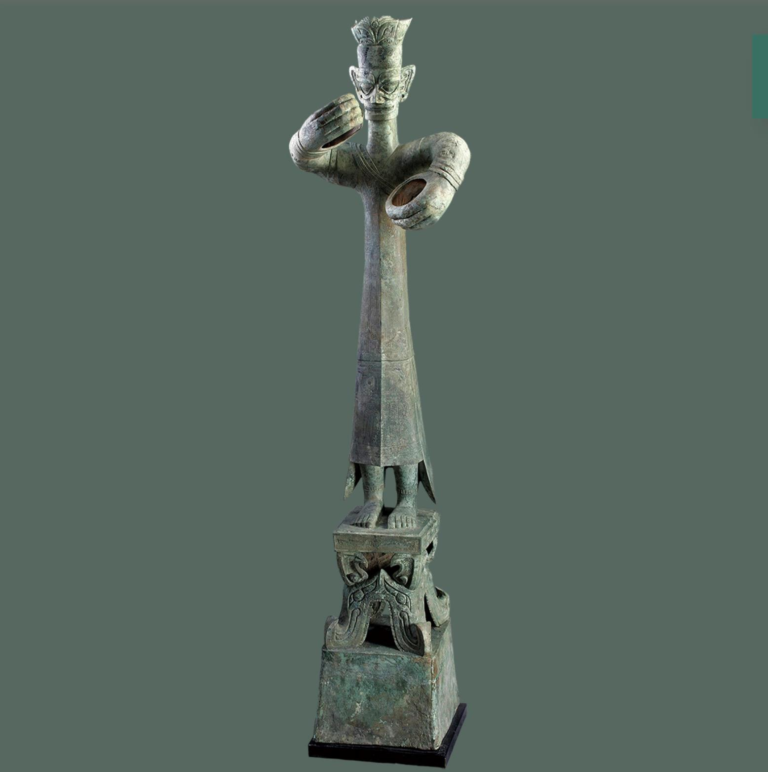 Shang Bronze Standing Figure sanxingdui - Wonderful Museums